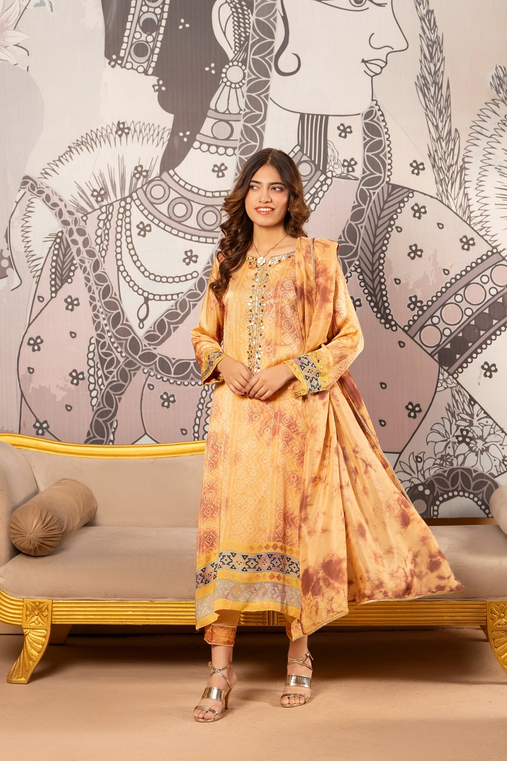 Royal Chunari Grace - HUNR Clothings - online clothing store in Pakistan
